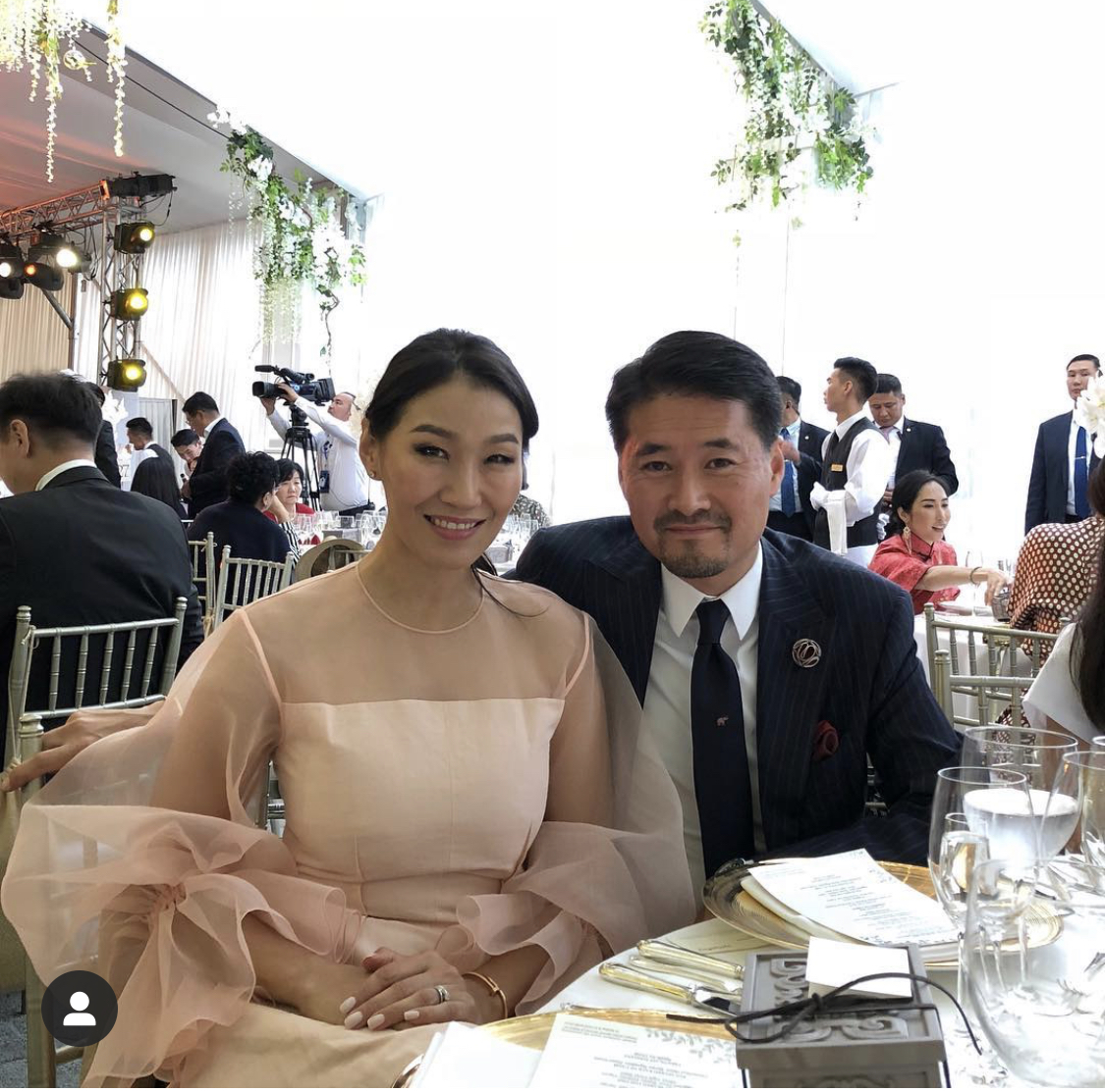 Г Амартүвшин гишүүний үзэсгэлэнт охинтой танилц ТАС МН