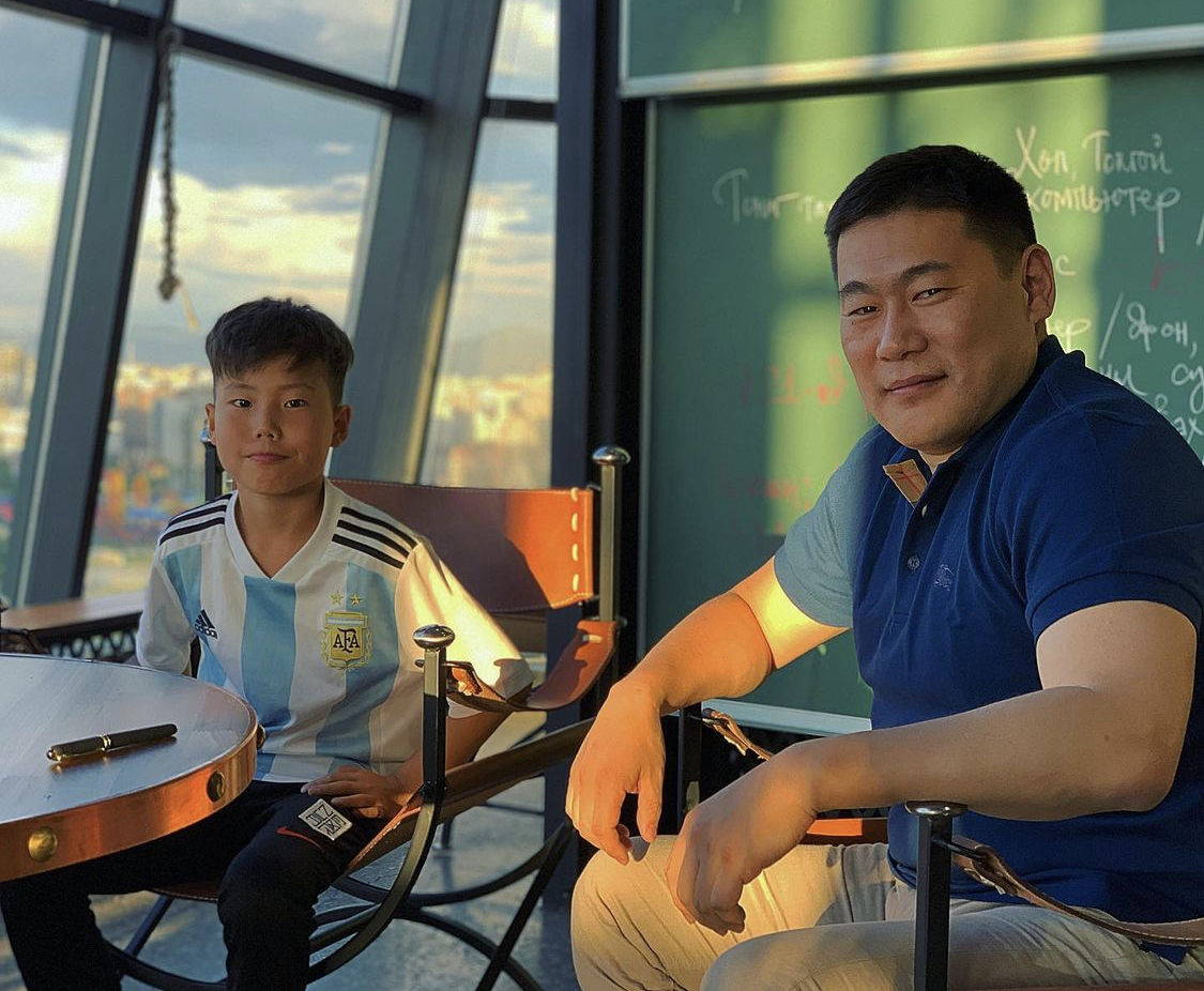 Найруулагч Б Баатар хүүгийнхээ сонирхолыг дэмждэг ТАС МН