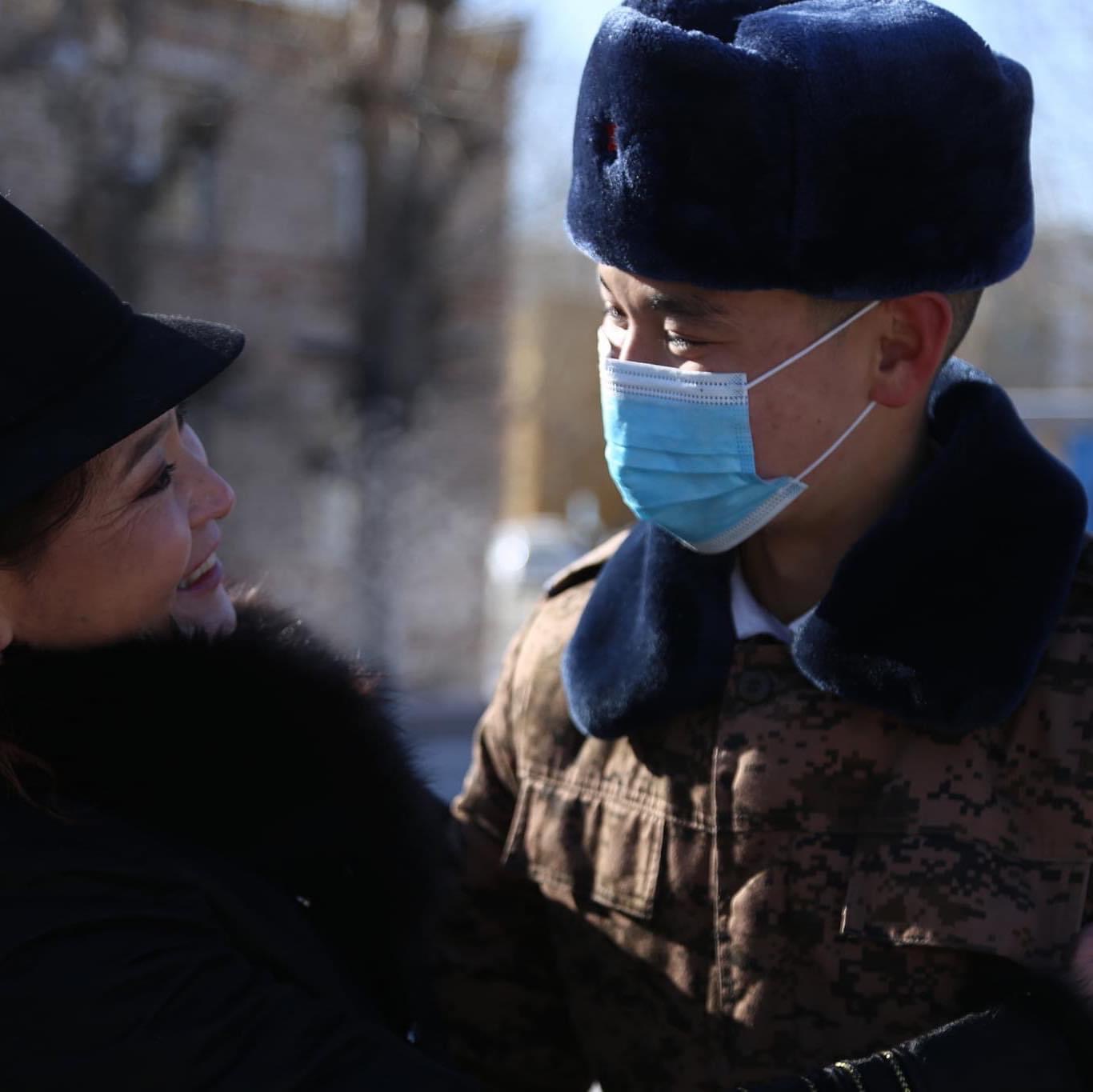 Жүжигчин Д Ганцэцэгт цэргээс талархалын захидал иржээ ТАС МН