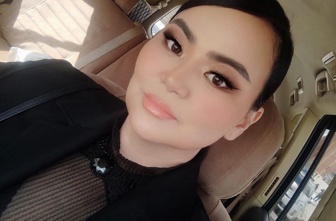 Ардын дуучин Д.Бурмаа “нүцгэлэв” – tac.mn