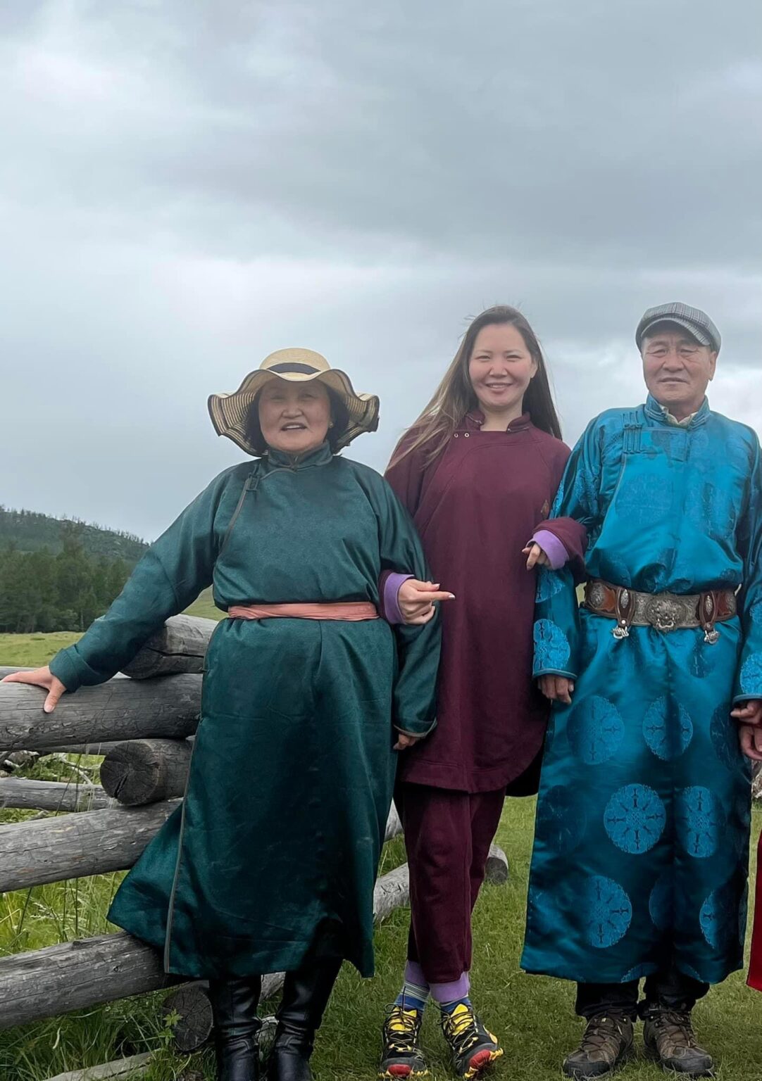 Дуучин Г Эрдэнэчимэг “Огторгуйн охин” гэдгээ “батлана” Tac Mn