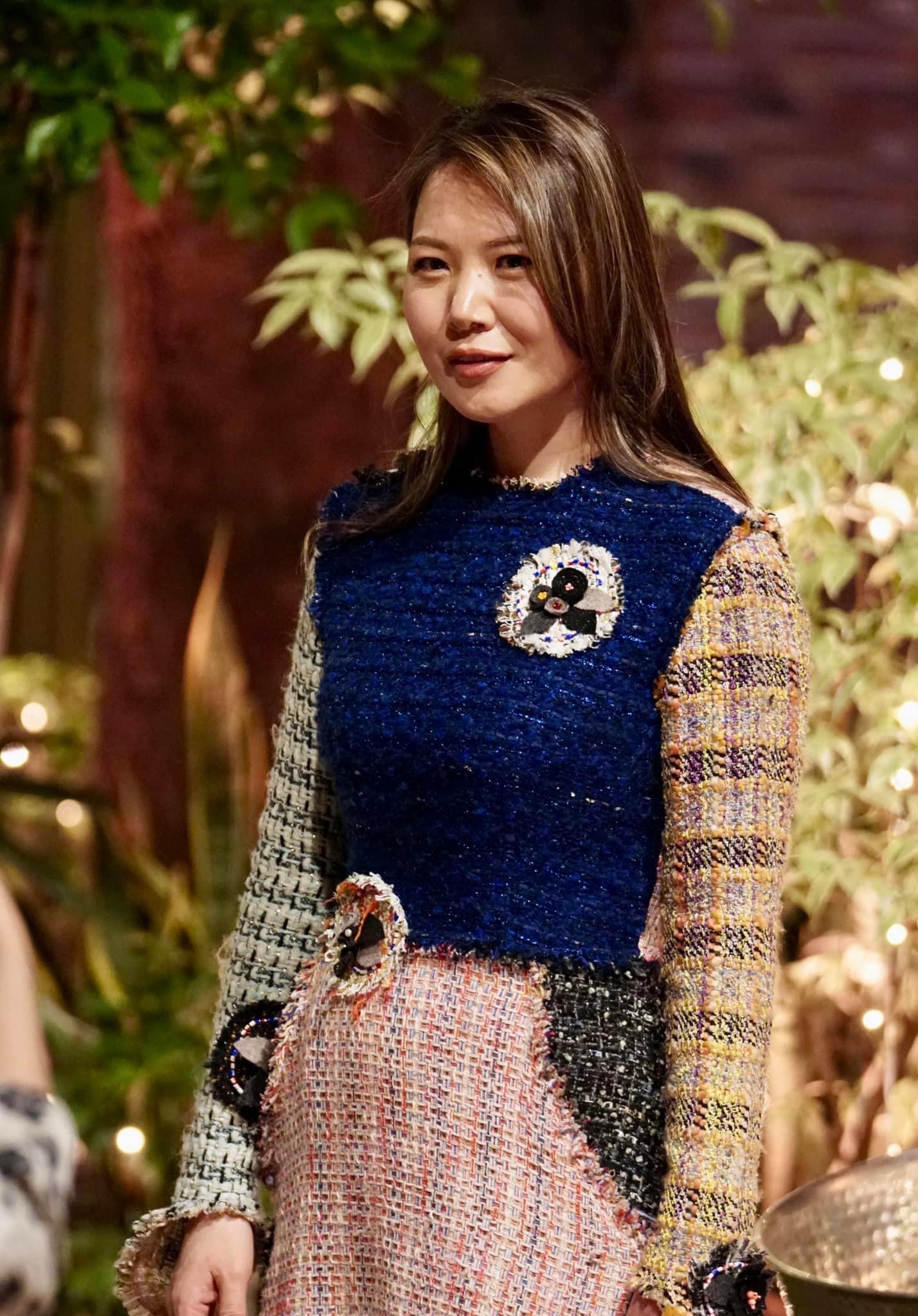 Дуучин Г Эрдэнэчимэг “Огторгуйн охин” гэдгээ “батлана” ТАС МН