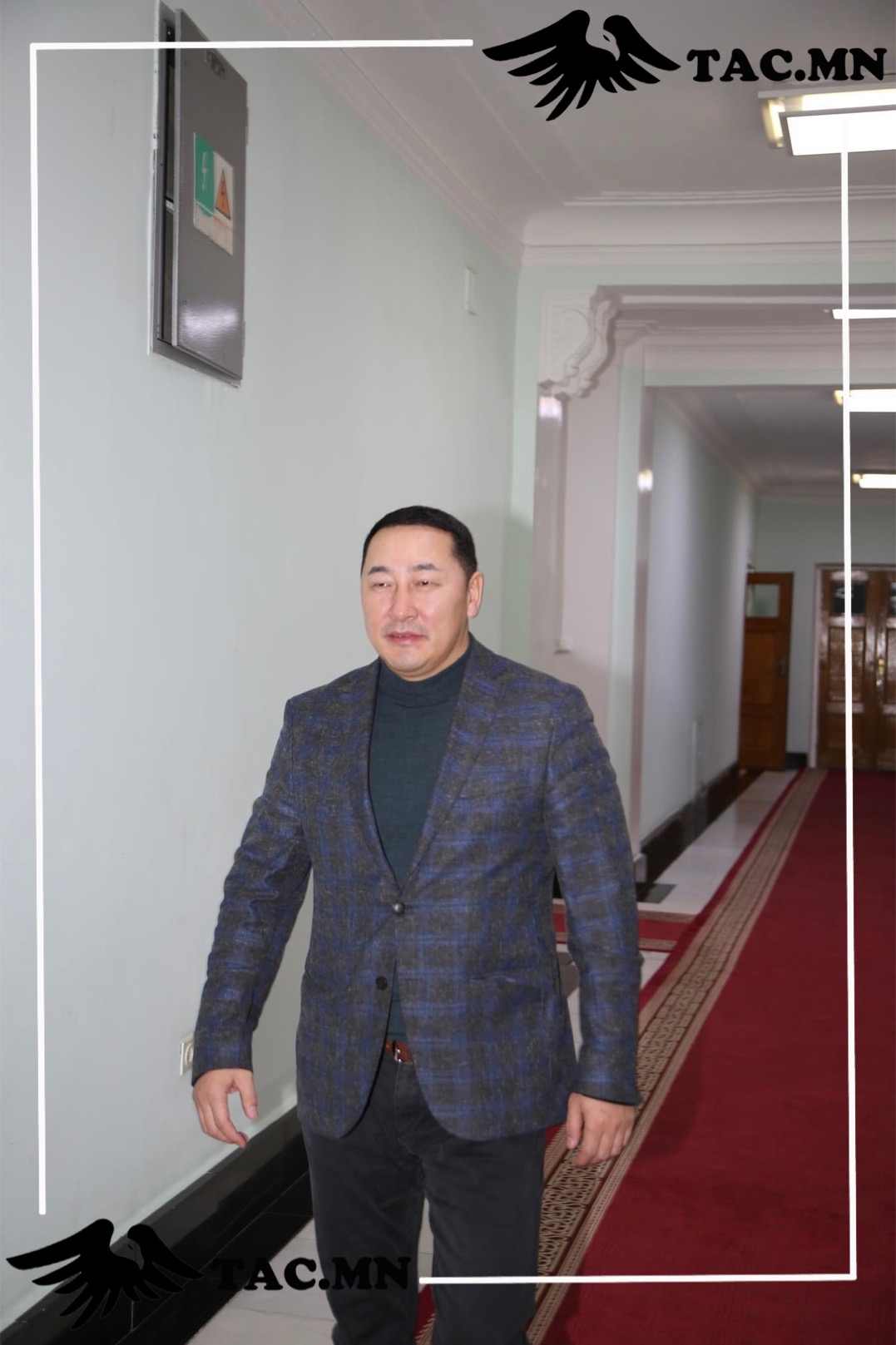 Казиногоос 100 мянган ам доллар хожиж явсан Ж Мөнхбат манай дуранд ТАС МН