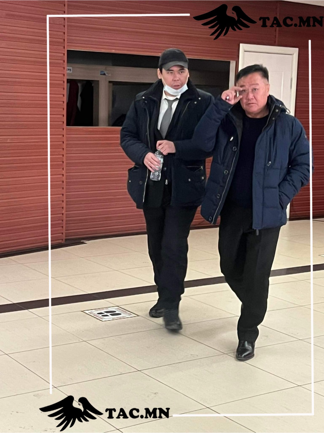 Хөгжлийн банкны захирал асан Н Мөнхбат олны нүднээс нуугдаж явна ТАС МН