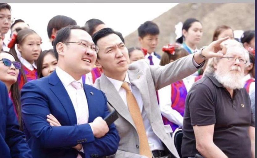 “Нялх Сэнгүм” Э Батшугар Н Учрал нарын “нялуурал” ТАС МН