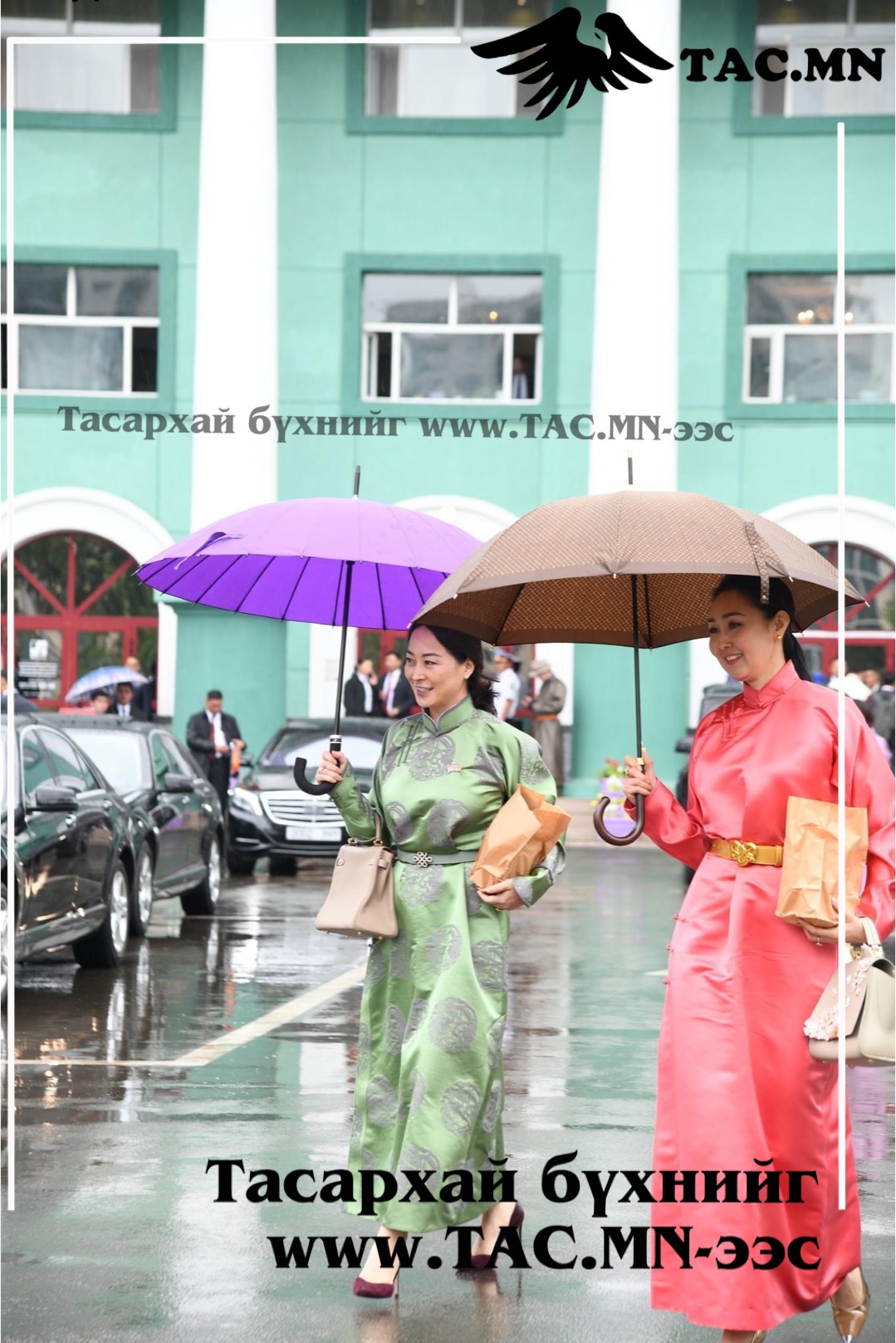 Энэ цагийн үзэсгэлэнт бүсгүйчүүд манай дуранд Tac Mn