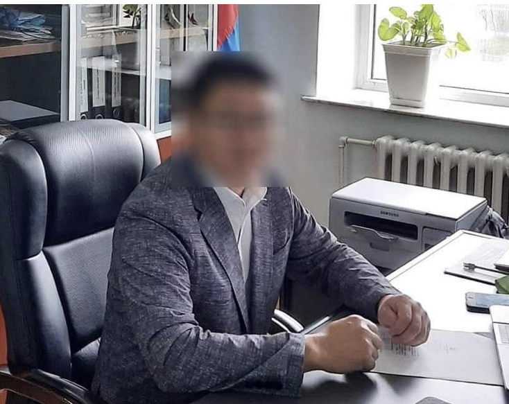 Сэлэнгэ аймгийн Мандал сумын орлогч дарга хүчингийн хэргээ хүлээн