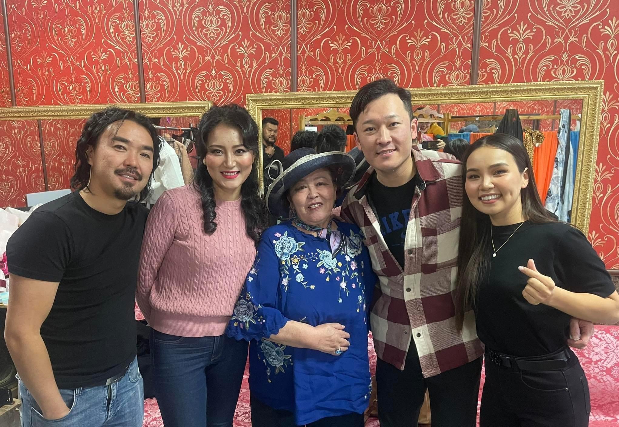 Ж Лхамхүү багшийн шавь нар ТАС МН