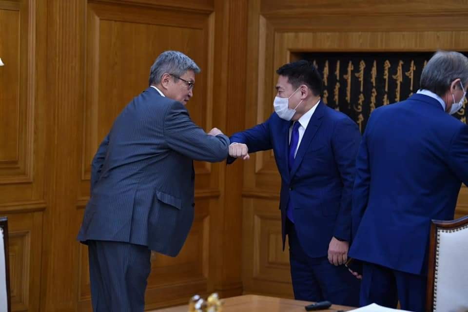 С Баяр Би Л Оюун Эрдэнийг дэмждэг ТАС МН