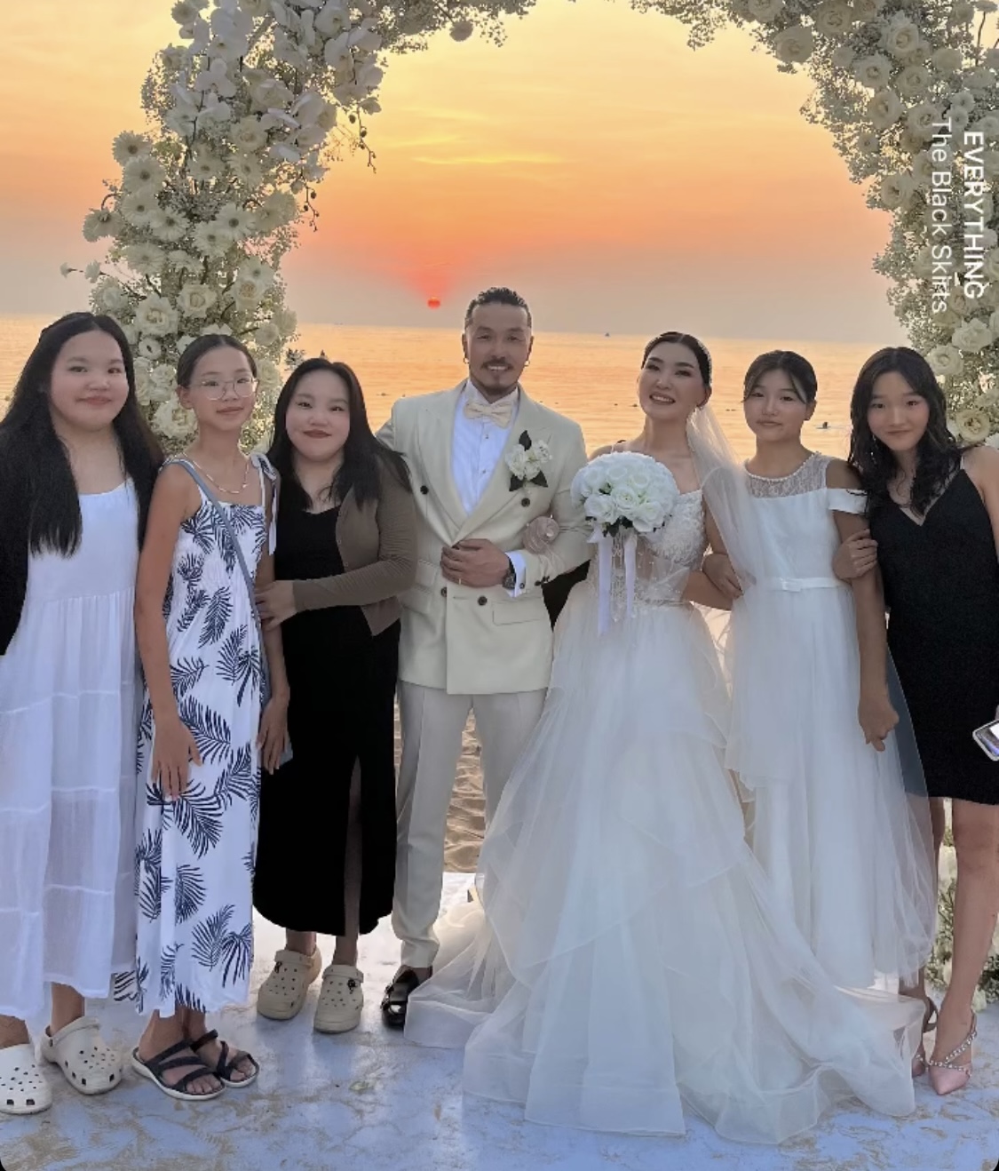 Жүжигчин М Баярбатын хуримын зургаас ТАС МН