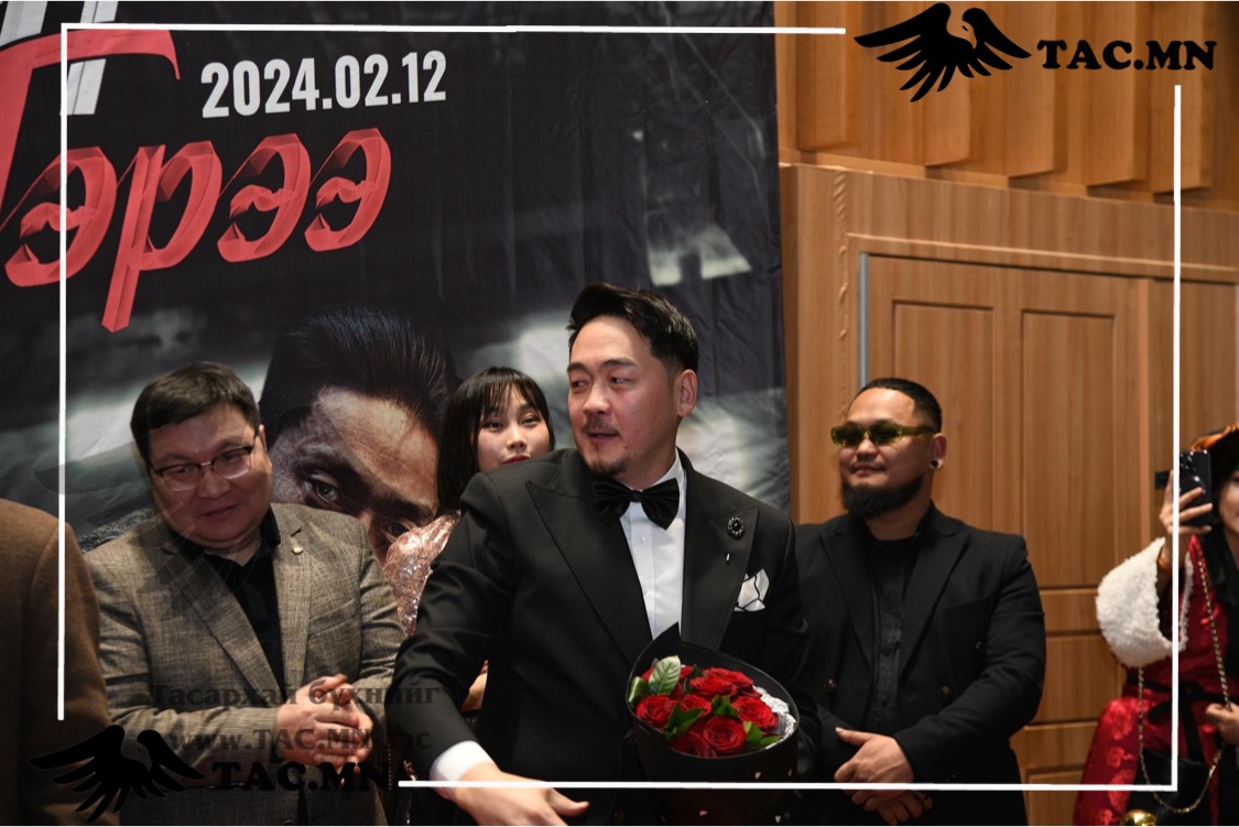 Царайлаг жүжигчин Д Хосбаяр манай дуранд ТАС МН